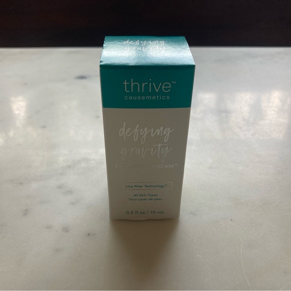 thrive causemetics | Skincare | Full Size Thrive Causemetics Defying ...